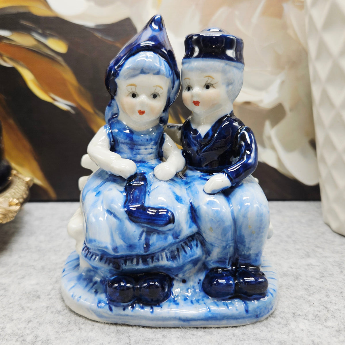 Rankomis tapyta „Delft Blue“ figūrėlė – olandiška porelė mėlynoje glaz ...